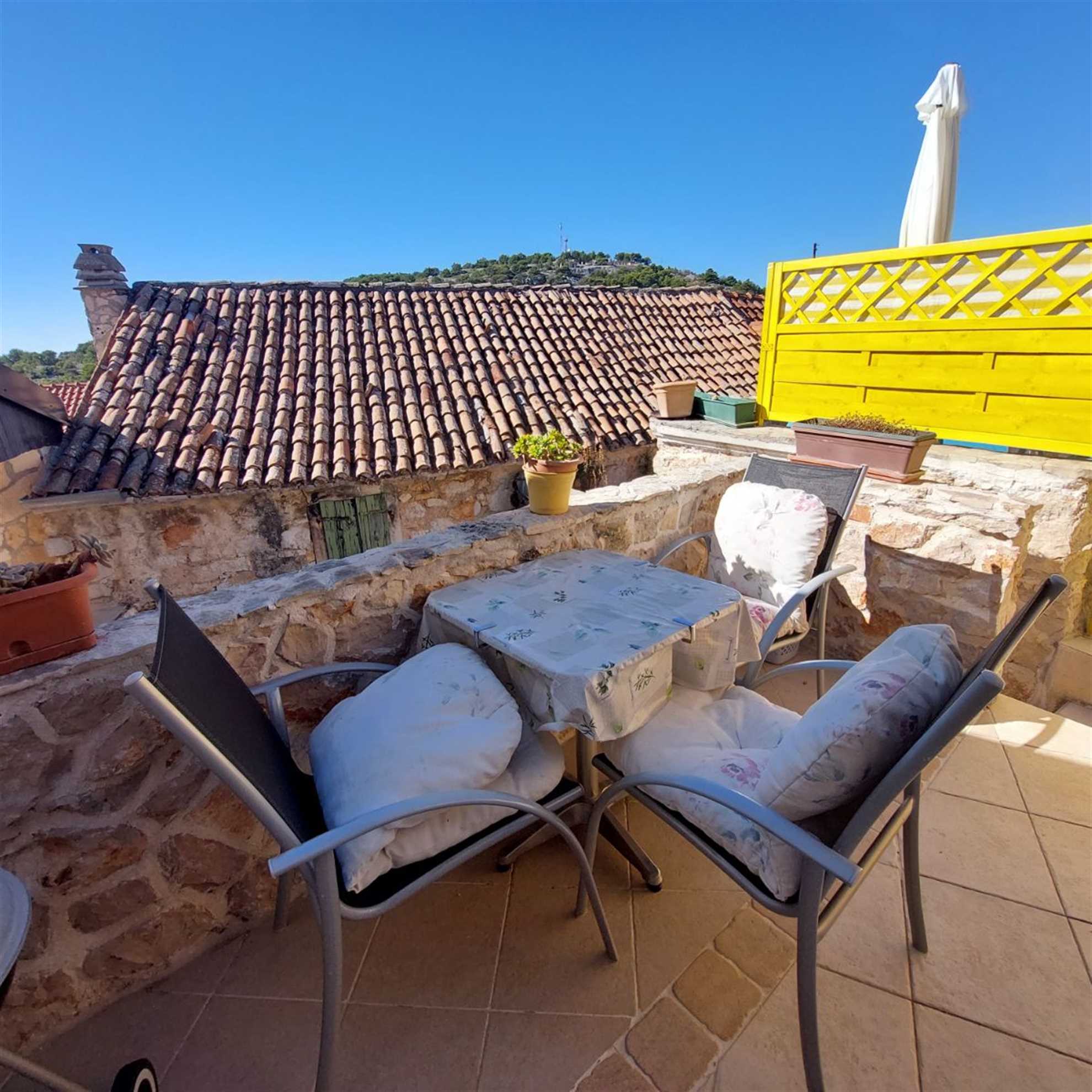 Apartman Vesna MU no.1 plavi u Murter | NIK Turistička agencija